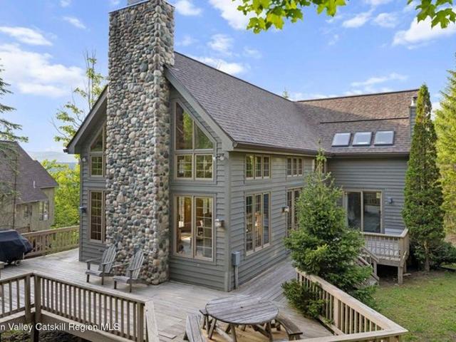 16 White Way, Windham, NY 12496