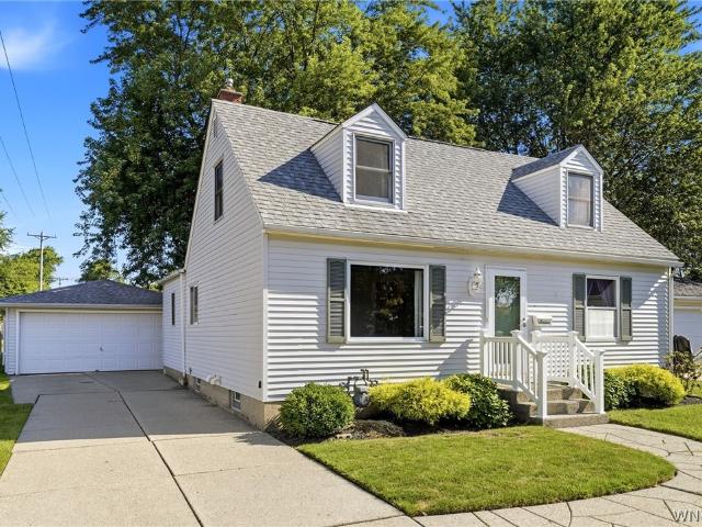 16 Woodcrest Court