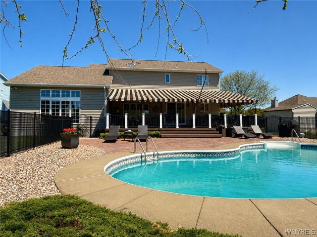 16 Woodstream Circle