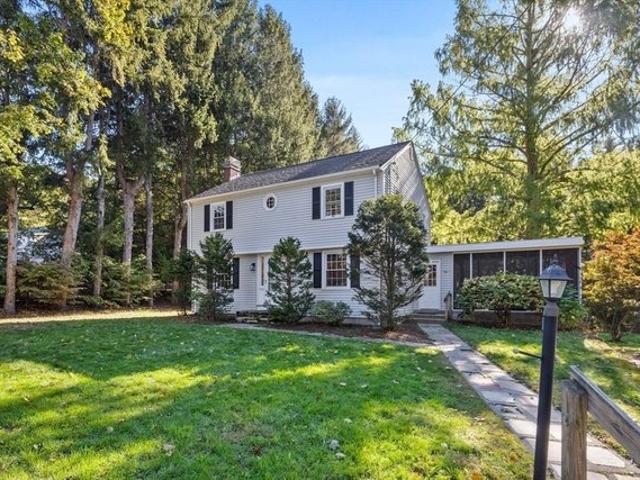 16 Woodrow St, Hudson, MA 01749