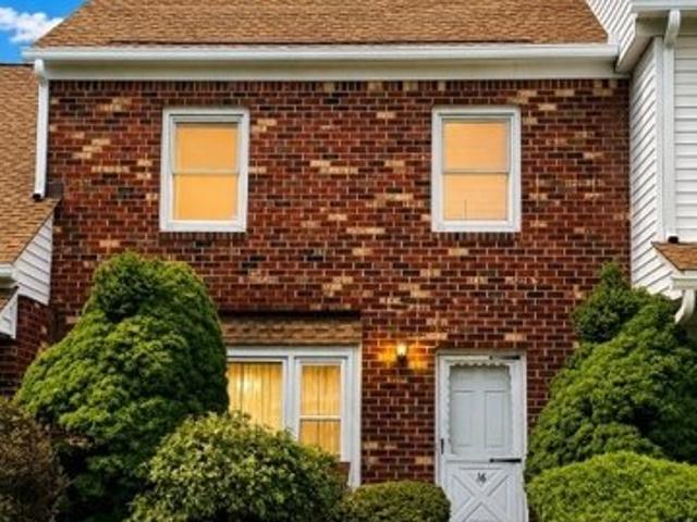 16 Yarmouth Ct, Scotch Plains, NJ 07076
