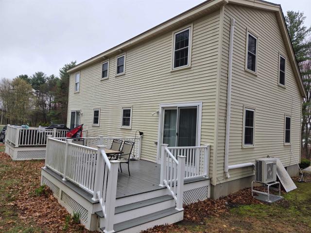 16 A River Road