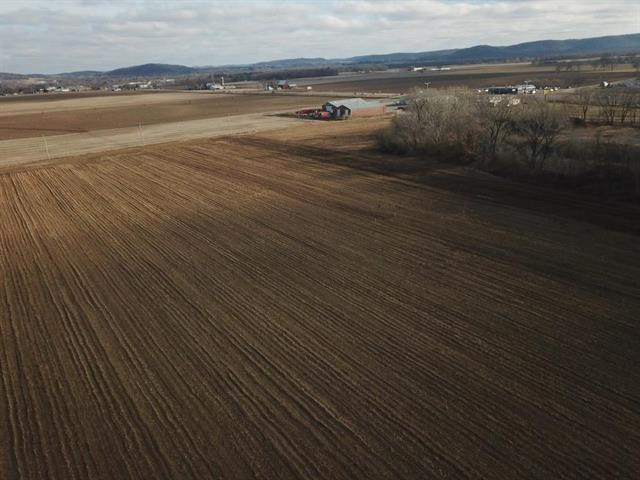 16 Acres Hwy 12