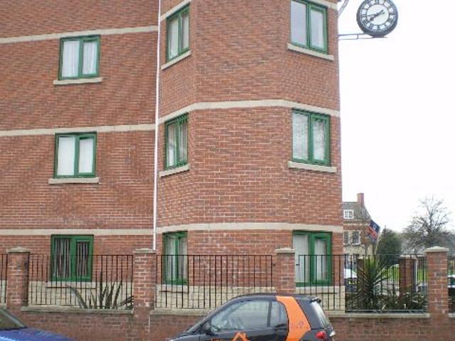 16 Admiral Street, Beeston Leeds LS11, 2 bed flat to rent, £895 pcm | PrimeLocation