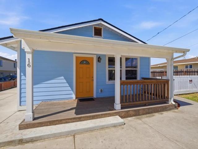 16 Airport Rd, Freedom, CA 95019