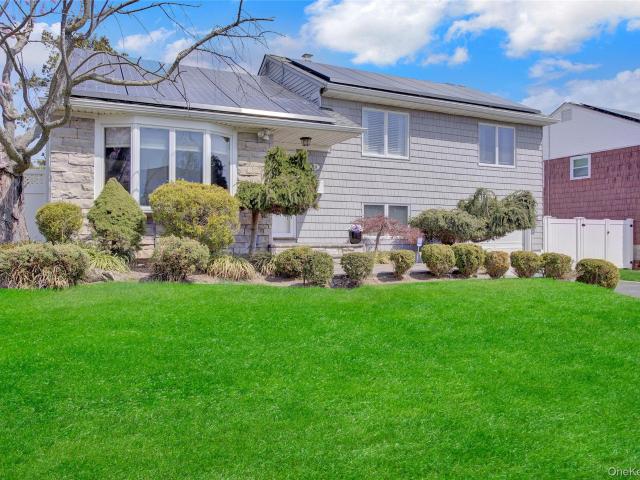 16 Amherst Drive