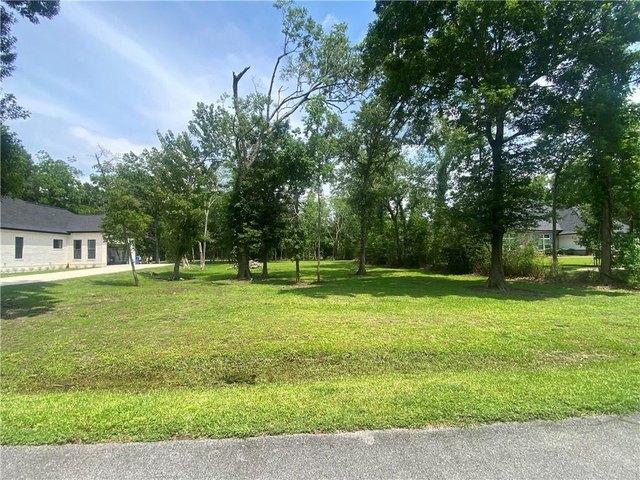 16 Arbor Ln Lot 21, New Orleans, LA 70131