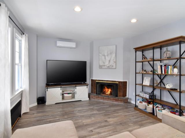 16 Badeau Place