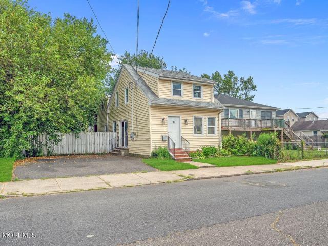 16 Bayview Ave, Keansburg, NJ 07734 | MLS #22608 | Compass
