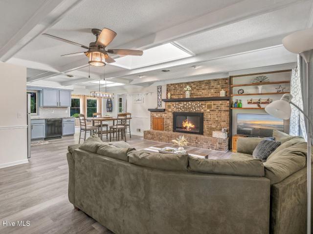 16 Bayberry Circle