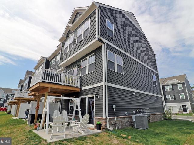 16 Baybreeze Drive