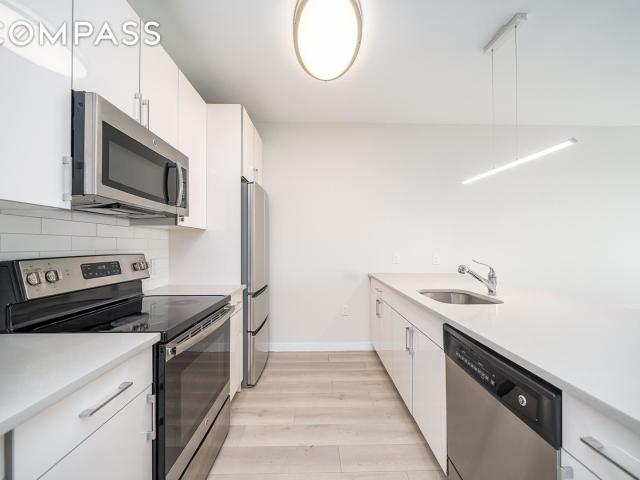 16 Bennett St 301, Jersey City, NJ