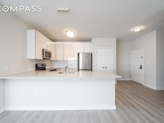 16 Bennett St 405, Jersey City, NJ