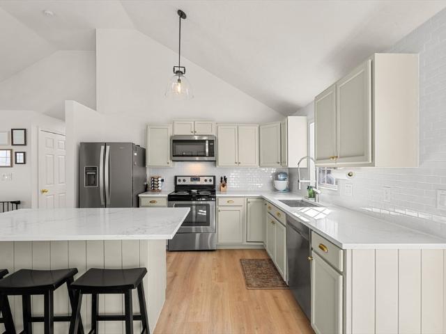 16 Beale St, Worcester, MA 01606 | Compass