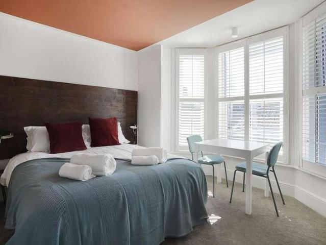 16 bed property for sale