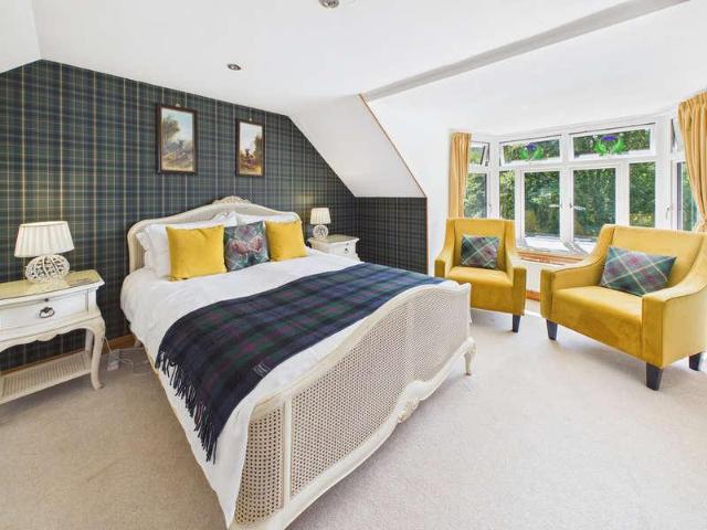 16 bed property for sale