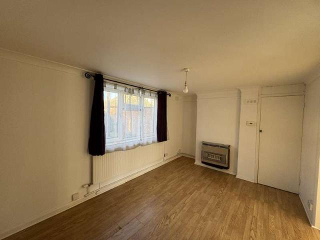 1 Bedroom Apartment Flat