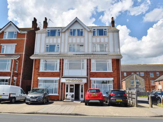 16 Bedroom Detached House