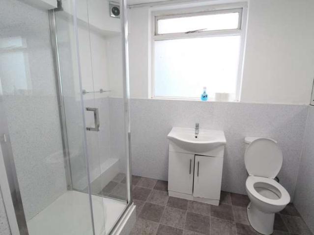 16 Bedroom Flat