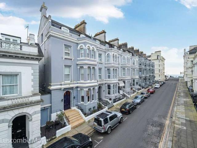 16 Bedroom Hotel Commercial