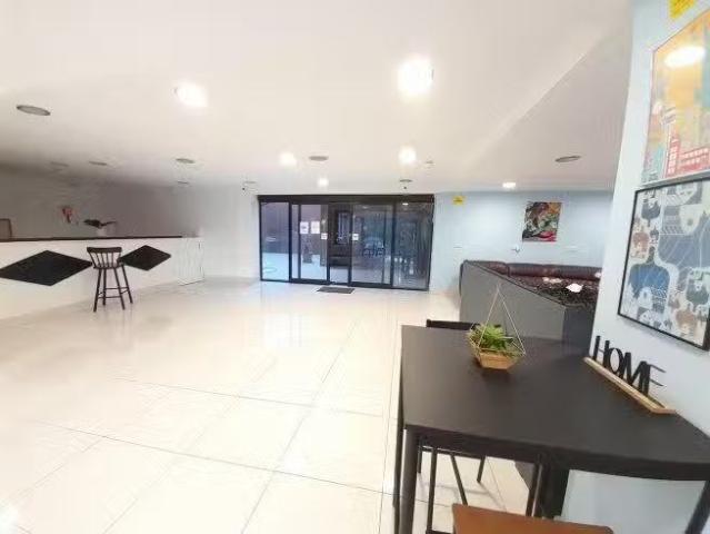16 bedroom house share for rent in Crendon Street, HP13