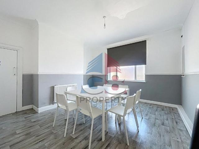 16 bedroom house share to rent