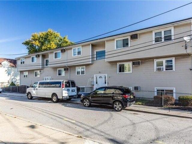 16 bedroom, Pawtucket RI 02860 104604565