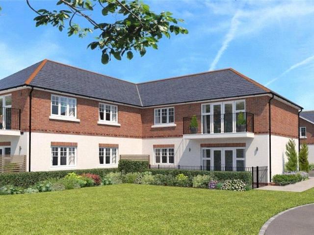 16 bedroom property with land for sale