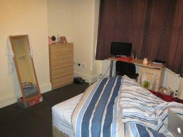 16 Bedrooms Terraced house for rent in Basingstoke Road, Reading RG2