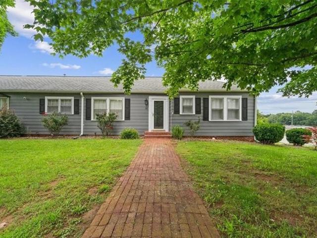 16 Bittings Ave, Summerville, GA 30747
