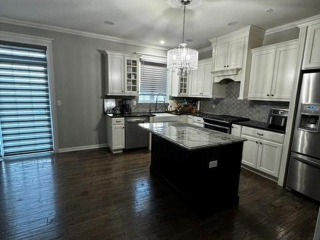 16 Boxwood Road