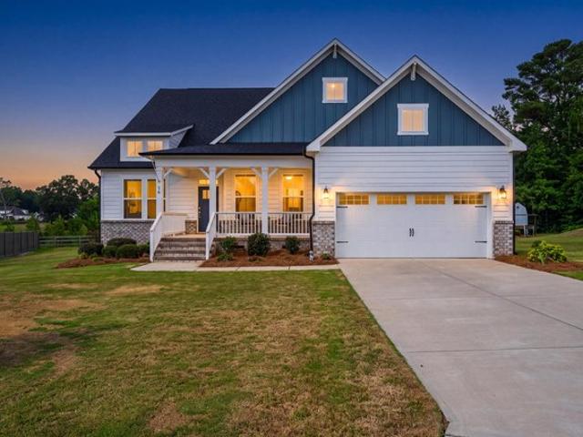 16 Blue Monarch Ln, Fuquay Varina, NC 27526