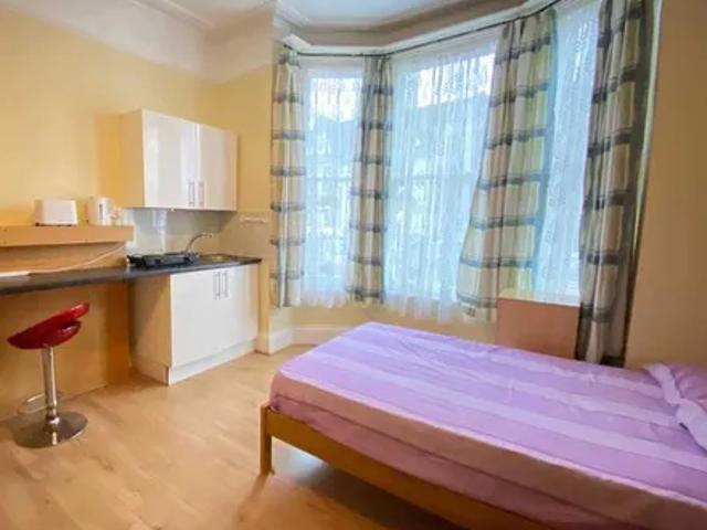 16 Broughton Road, London, W13 8QW, United Kingdom | Studio apartment for rent #140225471 | Rentberry