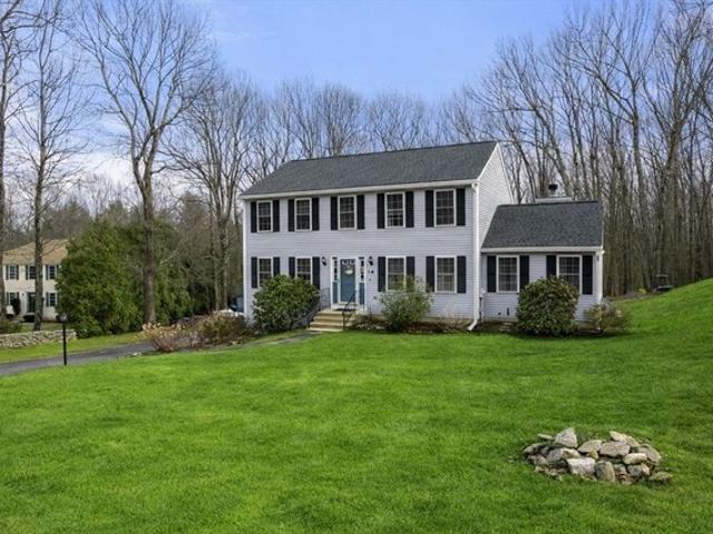 16 Brooke Haven Dr, Rutland, MA 01543