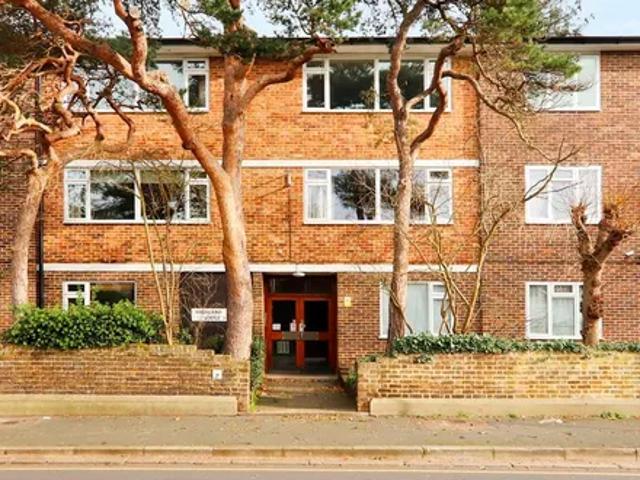 16 Braybrooke Gardens, London, SE19 2UN, United Kingdom | 2 bed house for rent #167723627 | Rentberry