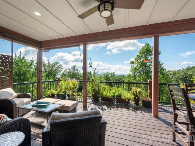 16 Britton Knoll Pass
