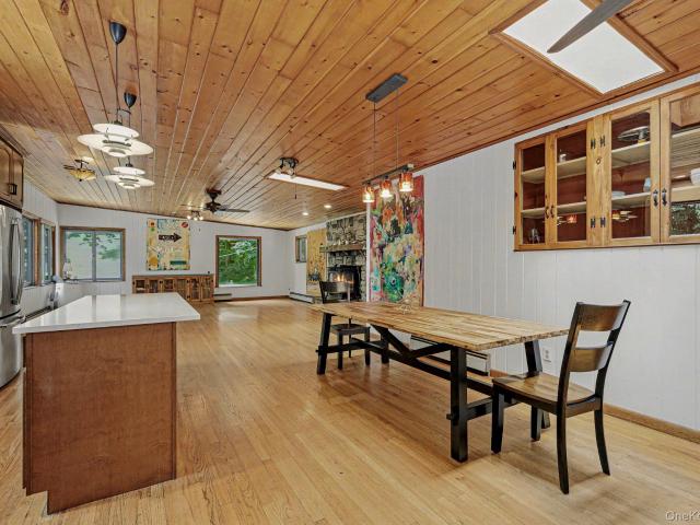 16 Briar Hill Road