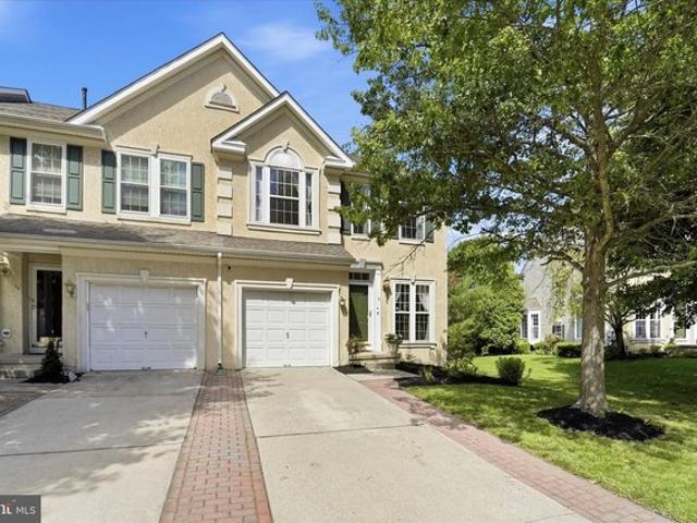 16 Bridle Ct, Cherry Hill, NJ 08003