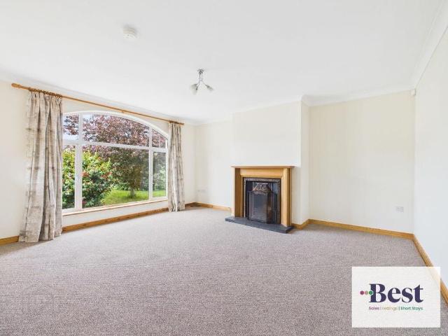 16 Brustin Lee, Ballygally, Larne, BT40 2QA