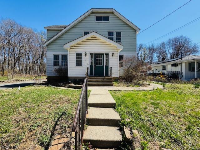 16 Canfield Ave