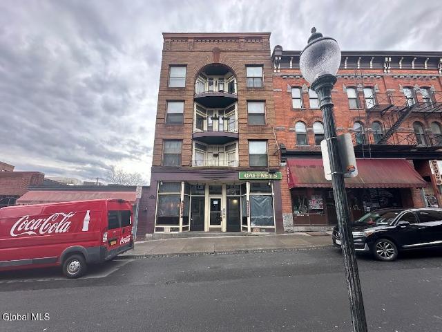 16 Caroline St, Unit 5, Saratoga Springs, NY 12866 | MLS #202615 | Compass