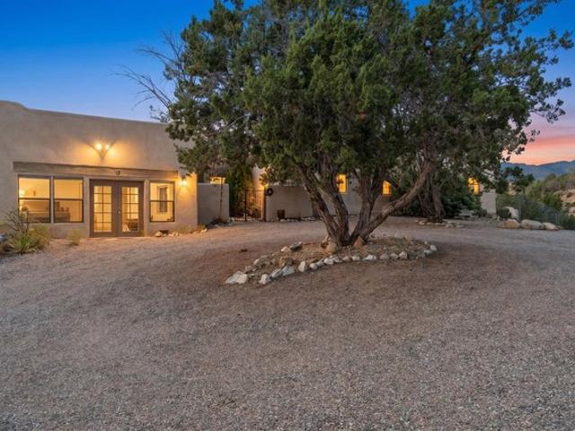 16 Chaparral Rd, Placitas, NM 87043
