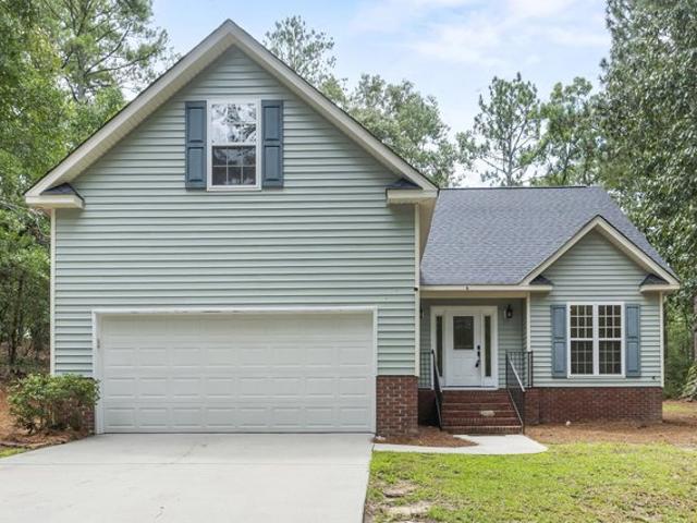 16 Circle Dr, Eastover, SC 29044
