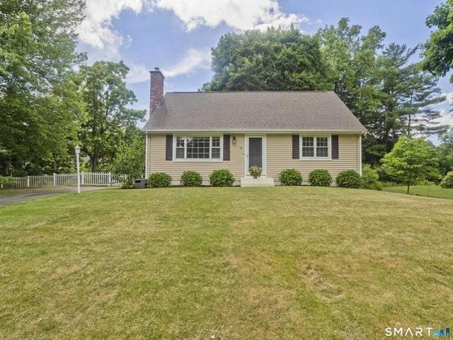 16 Coolidge Dr, Enfield, CT 06082