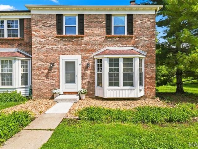 16 Coach Ct, Saint Peters, MO 63376