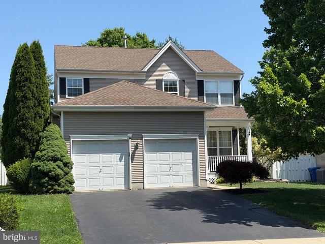 16 Coburn Rd, Pennington, NJ 08534