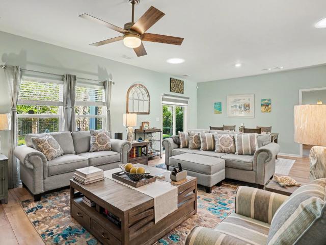 16 Costa Ct