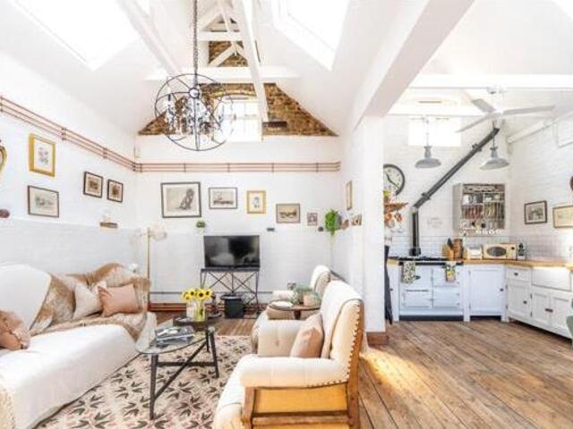 16 Crown Road, Crown Yard, St Margarets, 1 Bedroom Detached