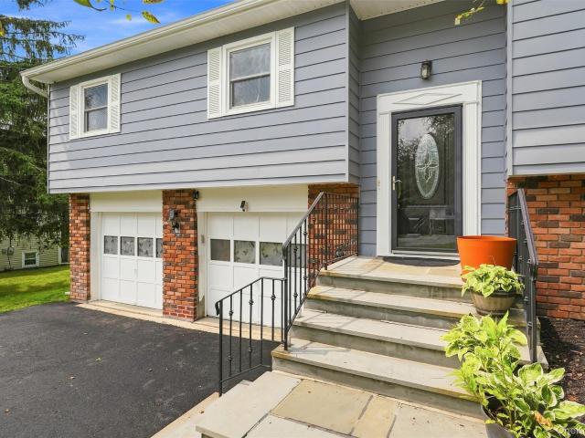 16 Cromwell Drive