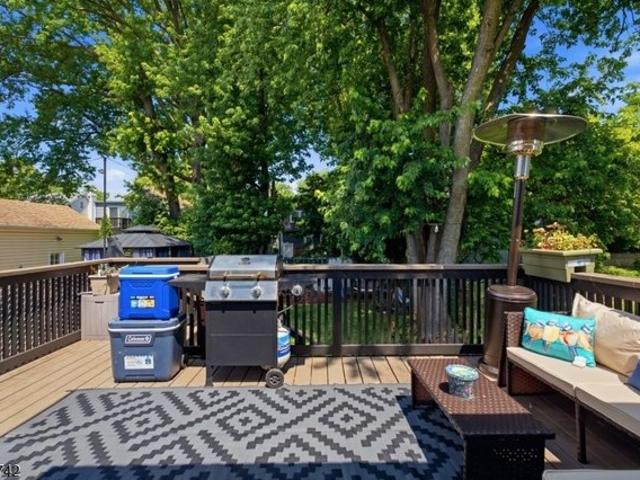 16 Creston Ave, Union Twp, NJ 07083